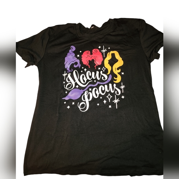 Tops | Hocus Pocus Tee Size M | Poshmark